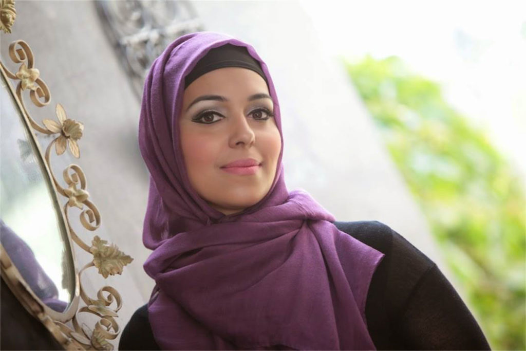 Mehreen Amjad: Taking the hijab to the global market - Wisconsin Muslim ...
