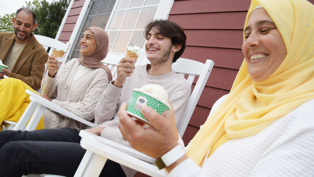 World-class Milwaukee photographer shatters Muslim stereotypes to honor ...