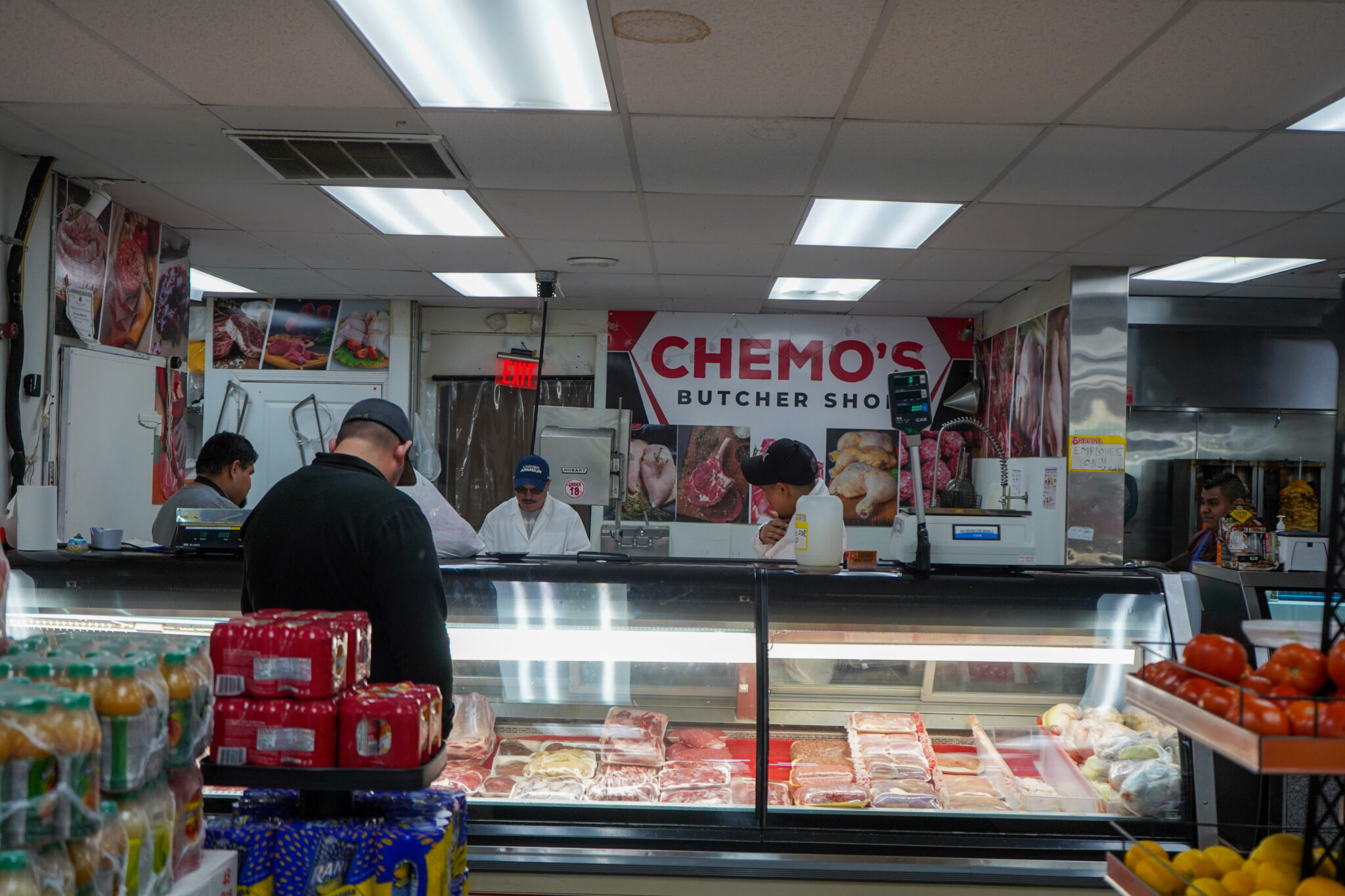Mexican halal butcher finds strength and solace in Islam - Wisconsin ...
