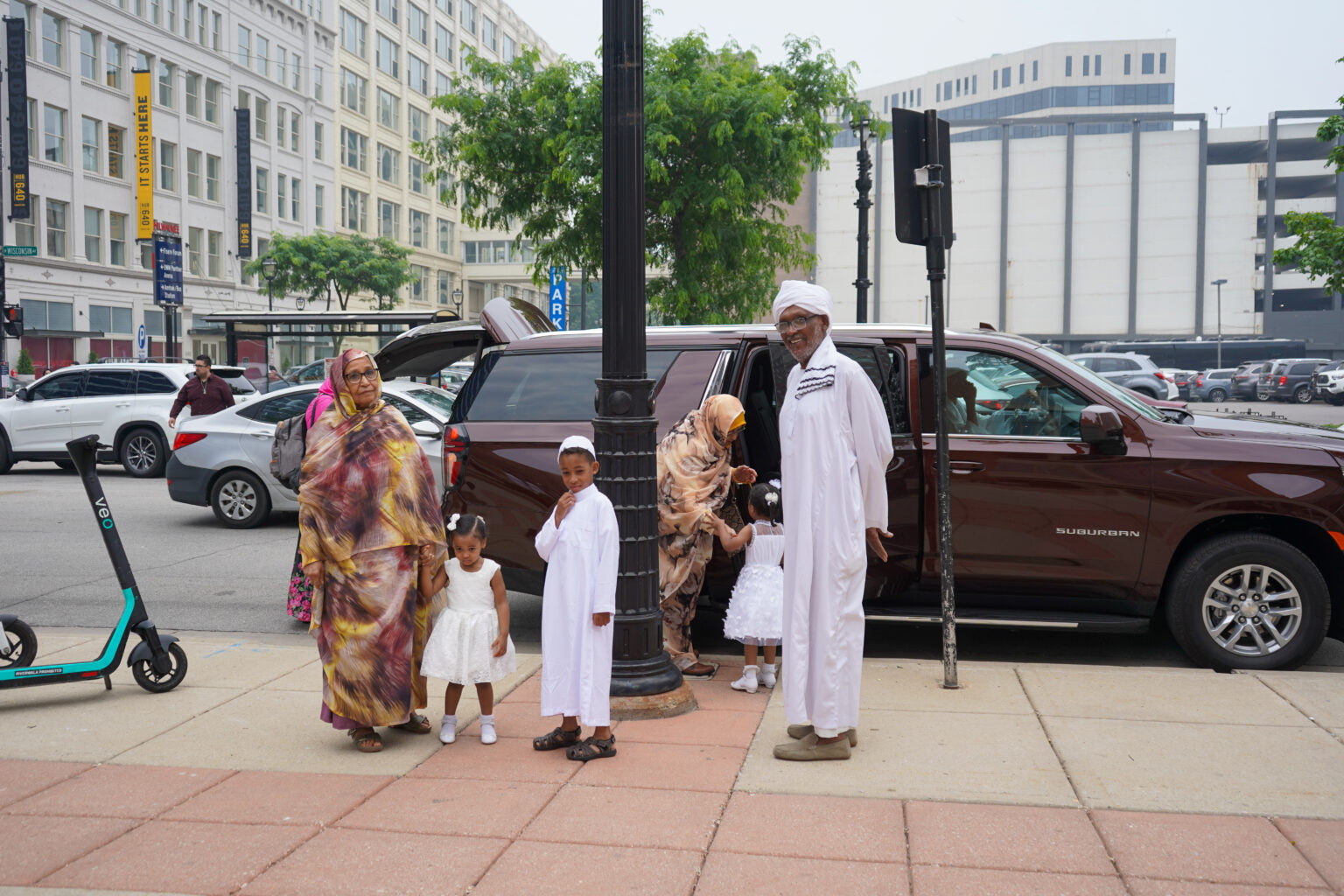 Photo Essay: Eid al-Adha prayer service for Milwaukee's thriving Muslim ...