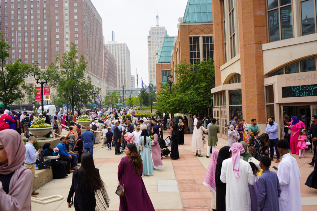 Photo Essay: Eid al-Adha prayer service for Milwaukee's thriving Muslim ...